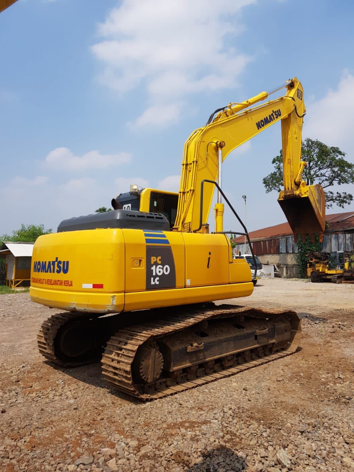 Eksavator Beko Komatsu PC160 LC 2017 Jakarta – Alat-Berat.com